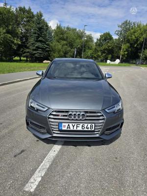 Grey Audi S4 2018 in Panevezys, with an engine capacity of 3.00 L and mileage of 166 thousand km for 21400 €, photo 4 on AUTOMOTO.COM.LV