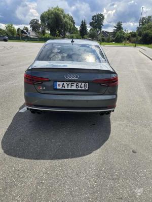 Grey Audi S4 2018 in Panevezys, with an engine capacity of 3.00 L and mileage of 166 thousand km for 21400 €, photo 7 on AUTOMOTO.COM.LV