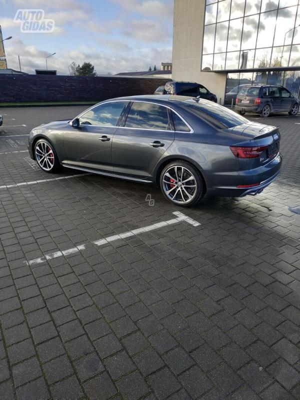 Pelēks Audi S4 2018 Marijampole, ar dzinēja tilpumu 3.00 L un nobraukumu 58 tūkst. km par 25600 €, foto 4 vietnē AUTOMOTO.COM.LV