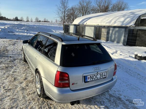 Pelēks Audi S4 1999 Šauļi, ar dzinēja tilpumu 2.70 L un nobraukumu 340 tūkst. km par 6500 €, foto 4 vietnē AUTOMOTO.COM.LV