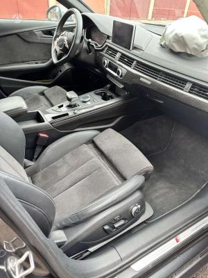 Grey Audi S4 2019 in Kaunas, with an engine capacity of 0.00 L and mileage of 100 thousand km for 13199 €, photo 10 on AUTOMOTO.COM.LV