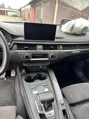 Grey Audi S4 2019 in Kaunas, with an engine capacity of 0.00 L and mileage of 100 thousand km for 13199 €, photo 16 on AUTOMOTO.COM.LV