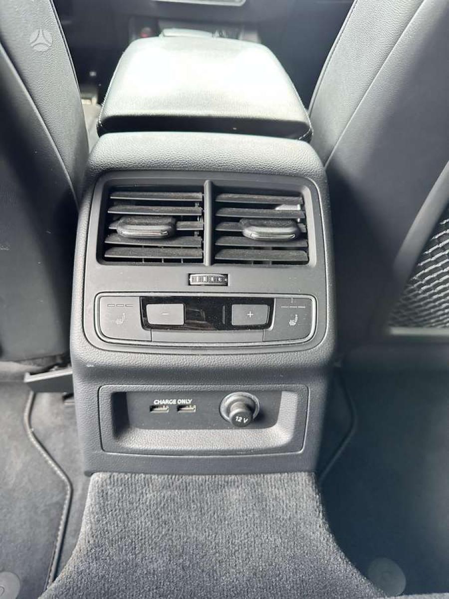 Grey Audi S4 2019 in Kaunas, with an engine capacity of 0.00 L and mileage of 100 thousand km for 13199 €, photo 20 on AUTOMOTO.COM.LV