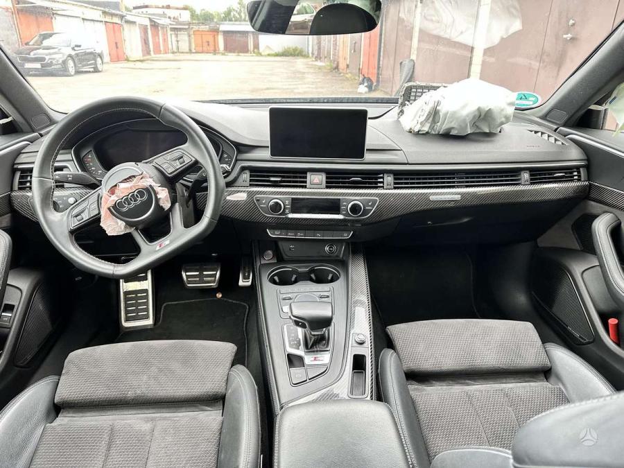 Grey Audi S4 2019 in Kaunas, with an engine capacity of 0.00 L and mileage of 100 thousand km for 13199 €, photo 21 on AUTOMOTO.COM.LV