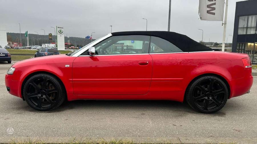 Sarkans Audi S4 2004 Viļņa, ar dzinēja tilpumu 4.16 L un nobraukumu 131 tūkst. km par 7999 €, foto 5 vietnē AUTOMOTO.COM.LV