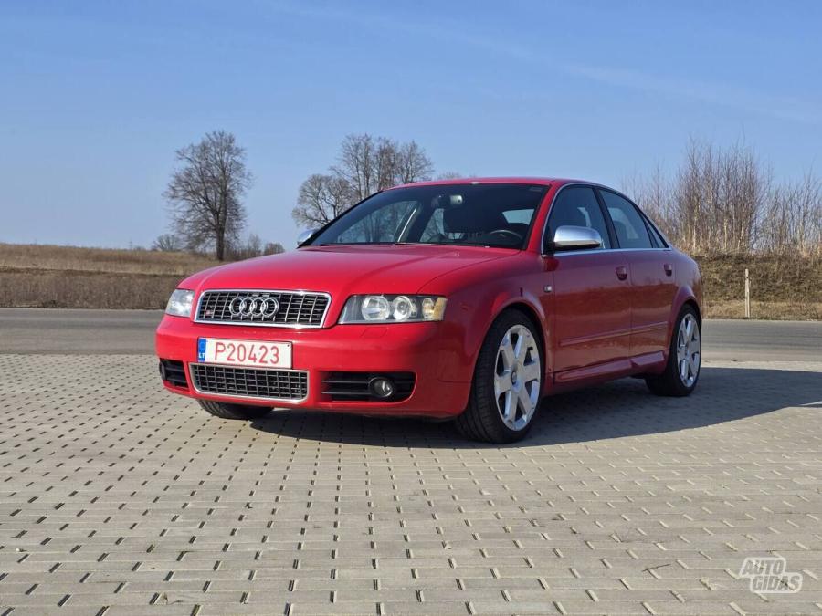 Red Audi S4 2004 in Vilnius, with an engine capacity of 4.20 L and mileage of 280 thousand km for 8000 €, photo 4 on AUTOMOTO.COM.LV