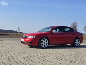 Red Audi S4 2004 in Vilnius, with an engine capacity of 4.20 L and mileage of 280 thousand km for 8000 €, photo 5 on AUTOMOTO.COM.LV