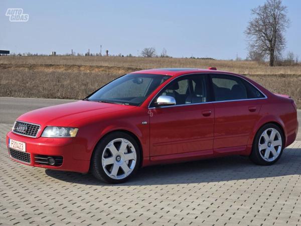 Red Audi S4 2004 in Vilnius, with an engine capacity of 4.20 L and mileage of 280 thousand km for 8000 €, photo 6 on AUTOMOTO.COM.LV