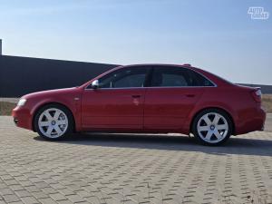 Red Audi S4 2004 in Vilnius, with an engine capacity of 4.20 L and mileage of 280 thousand km for 8000 €, photo 7 on AUTOMOTO.COM.LV