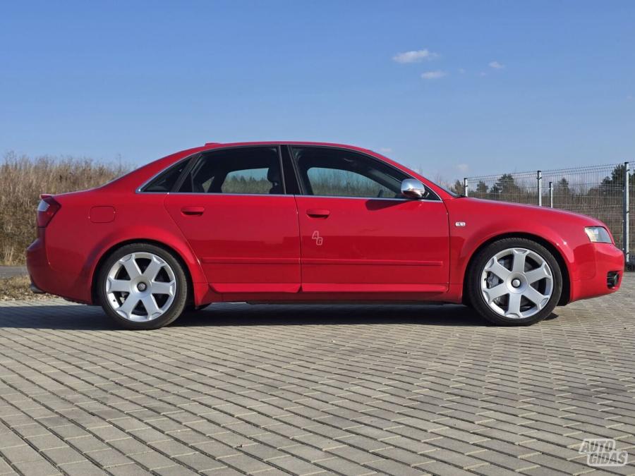 Red Audi S4 2004 in Vilnius, with an engine capacity of 4.20 L and mileage of 280 thousand km for 8000 €, photo 11 on AUTOMOTO.COM.LV
