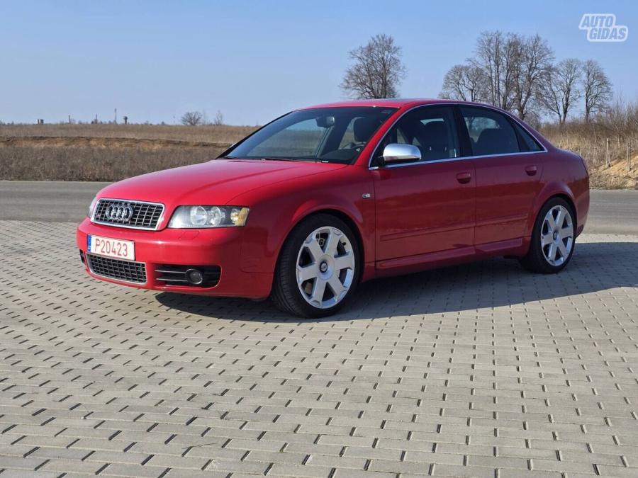 Red Audi S4 2004 in Vilnius, with an engine capacity of 4.20 L and mileage of 280 thousand km for 8000 €, photo 14 on AUTOMOTO.COM.LV