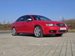 Sarkans Audi S4 2004 Viļņa, ar dzinēja tilpumu 4.16 L un nobraukumu 280 tūkst. km par 8000 €, foto 5 vietnē AUTOMOTO.COM.LV