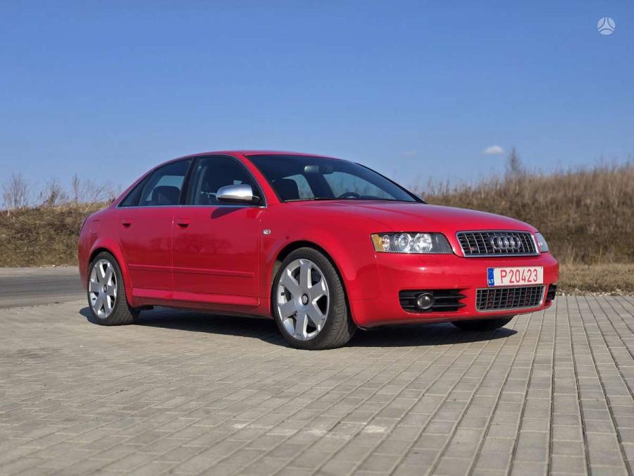 Sarkans Audi S4 2004 Viļņa, ar dzinēja tilpumu 4.16 L un nobraukumu 280 tūkst. km par 8000 €, foto 6 vietnē AUTOMOTO.COM.LV