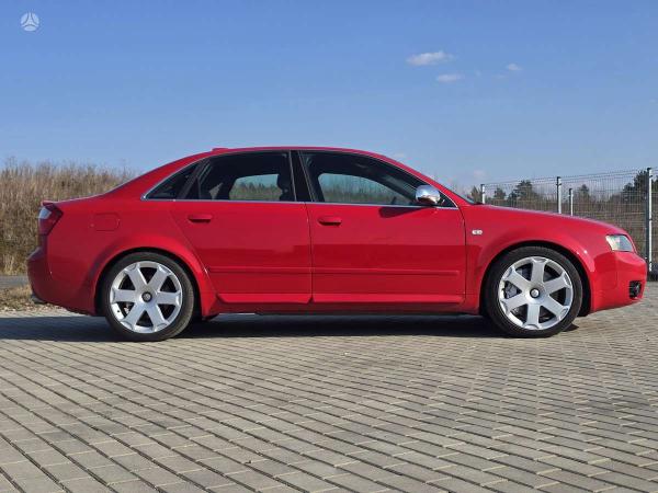 Sarkans Audi S4 2004 Viļņa, ar dzinēja tilpumu 4.16 L un nobraukumu 280 tūkst. km par 8000 €, foto 6 vietnē AUTOMOTO.COM.LV