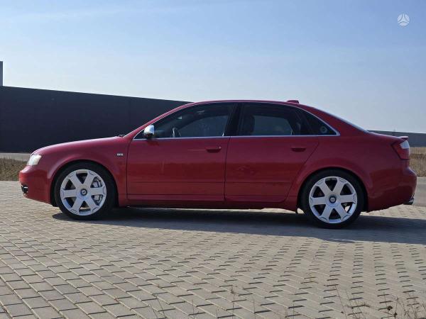 Sarkans Audi S4 2004 Viļņa, ar dzinēja tilpumu 4.16 L un nobraukumu 280 tūkst. km par 8000 €, foto 9 vietnē AUTOMOTO.COM.LV