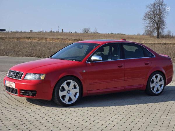 Sarkans Audi S4 2004 Viļņa, ar dzinēja tilpumu 4.16 L un nobraukumu 280 tūkst. km par 8000 €, foto 10 vietnē AUTOMOTO.COM.LV