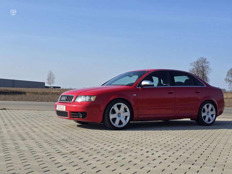 Sarkans Audi S4 2004 Viļņa, ar dzinēja tilpumu 4.16 L un nobraukumu 280 tūkst. km par 8000 €, foto 12 vietnē AUTOMOTO.COM.LV