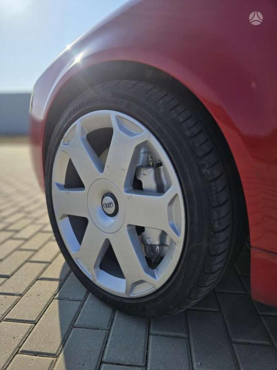 Sarkans Audi S4 2004 Viļņa, ar dzinēja tilpumu 4.16 L un nobraukumu 280 tūkst. km par 8000 €, foto 16 vietnē AUTOMOTO.COM.LV