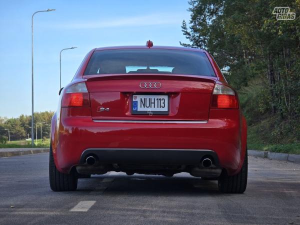 Audi S4 2004 Viļņa vietnē Sarkans Audi S4 2004 Viļņa, ar dzinēja tilpumu 4.20 L un nobraukumu 282 tūkst. km par 8500 €, foto 10 vietnē AUTOMOTO.COM.LV