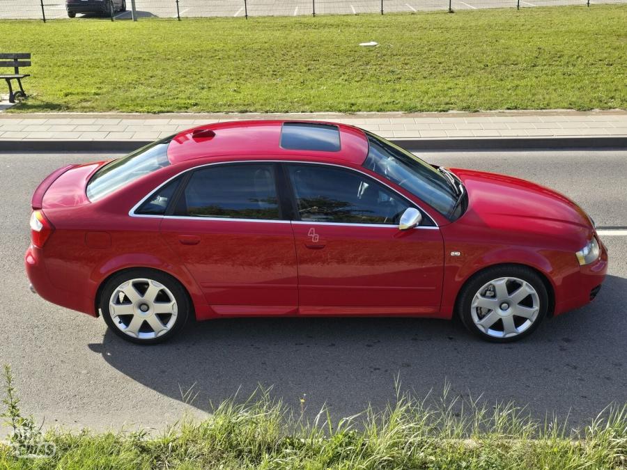 Red Audi S4 2004 in Vilnius, with an engine capacity of 4.20 L and mileage of 282 thousand km for 8500 €, photo 14 on AUTOMOTO.COM.LV