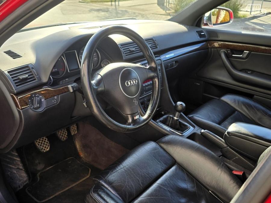 Red Audi S4 2004 in Vilnius, with an engine capacity of 4.20 L and mileage of 282 thousand km for 8500 €, photo 19 on AUTOMOTO.COM.LV