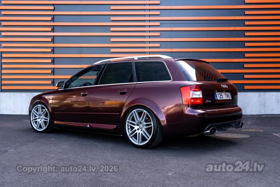 Red Audi S4 2004 in Tallinn, with an engine capacity of 4.20 L and mileage of 306 thousand km for 7500 €, photo 8 on AUTOMOTO.COM.LV