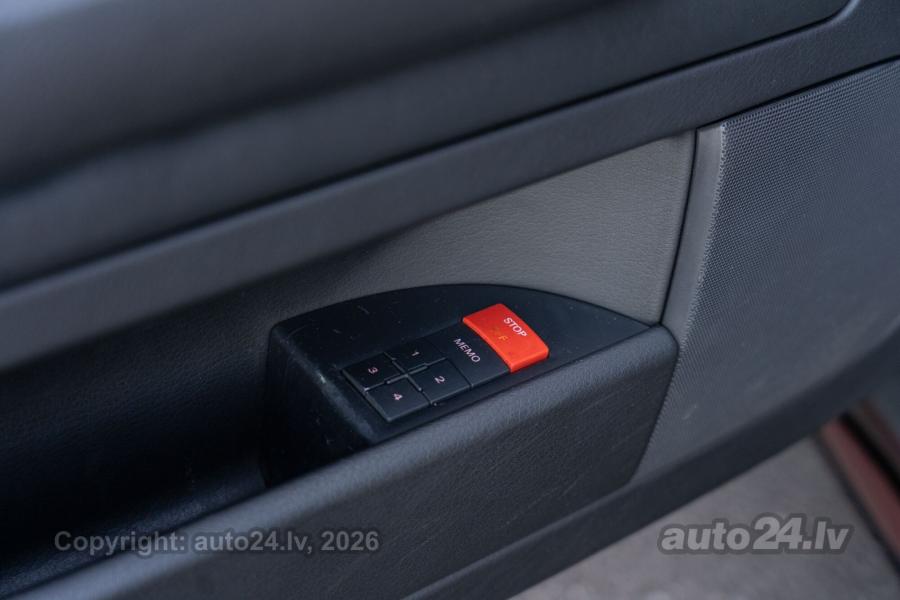 Red Audi S4 2004 in Tallinn, with an engine capacity of 4.20 L and mileage of 306 thousand km for 7500 €, photo 13 on AUTOMOTO.COM.LV