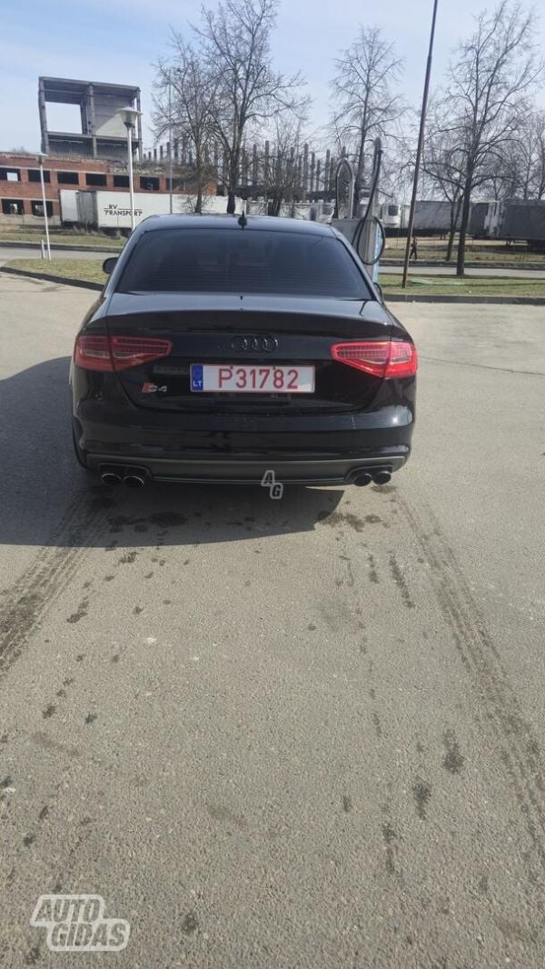 Audi S4 2015 in Siauliai, with an engine capacity of 3.00 L and mileage of 270 thousand km for 12500 €, photo 4 on AUTOMOTO.COM.LV