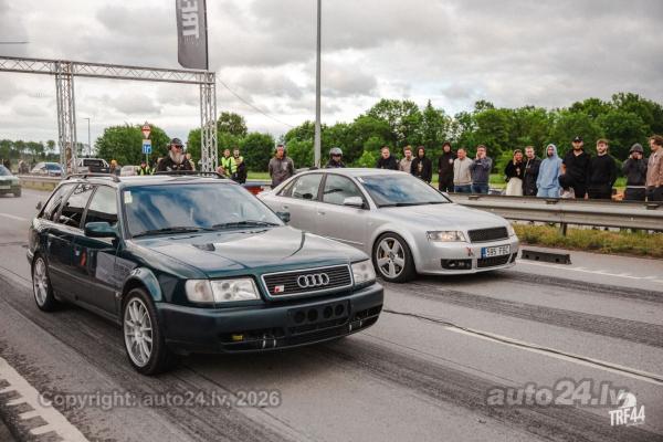 Ауди С4 1993 в Тарту, объемом двигателя 2.20 л и пробегом 269 тыс. км за 19999 €, фото 5 на AUTOMOTO.COM.LV