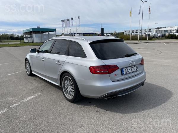 Audi S4 2009 in Riga, with an engine capacity of 3.00 L and mileage of 152 thousand km for 11300 €, photo 3 on AUTOMOTO.COM.LV