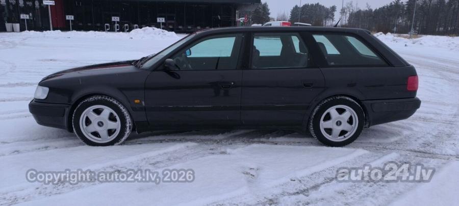 Violet Audi S4 1993 in Tallinn, with an engine capacity of 4.20 L and mileage of 217 thousand km for 8500 €, photo 3 on AUTOMOTO.COM.LV
