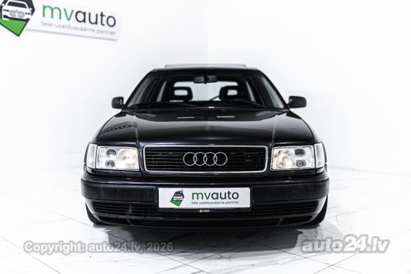 Violet Audi S4 1993 in Tallinn, with an engine capacity of 4.20 L and mileage of 222 thousand km for 6500 €, photo 4 on AUTOMOTO.COM.LV
