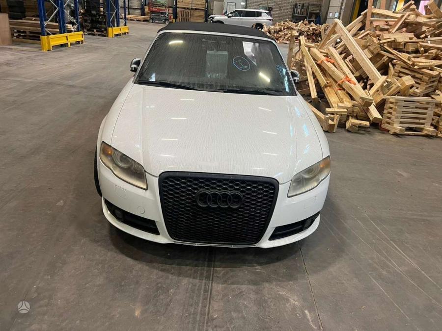 Balts Audi S4 2007 Viļņa, ar dzinēja tilpumu 4.20 L un nobraukumu 147 tūkst. km par 8900 €, foto 4 vietnē AUTOMOTO.COM.LV