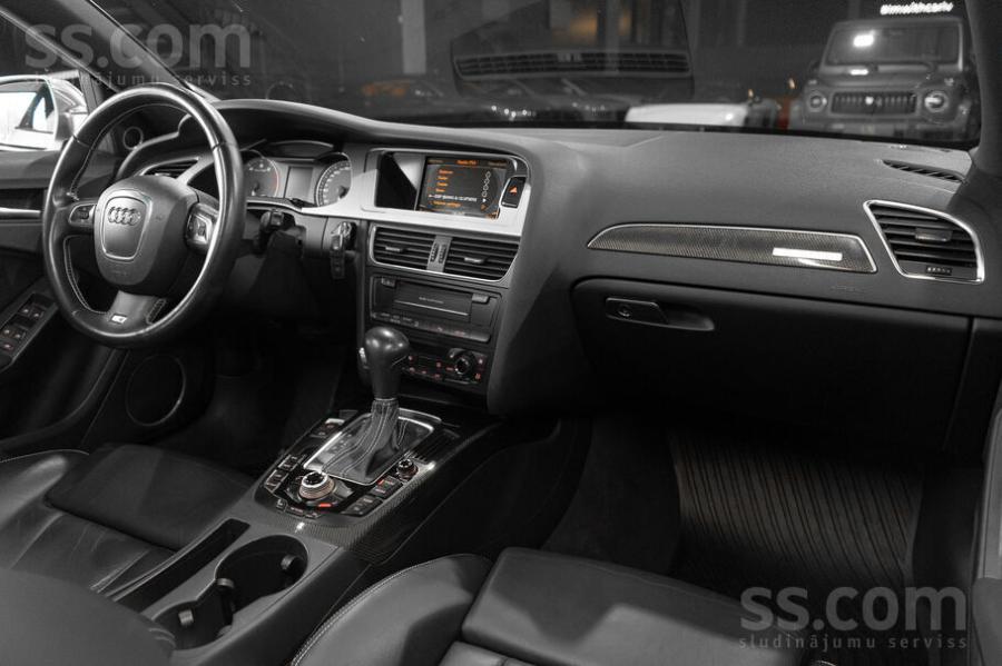 Balts Audi S4 2009 Rīga, ar dzinēja tilpumu 3.00 L un nobraukumu 291 tūkst. km par 18700 €, foto 13 vietnē AUTOMOTO.COM.LV