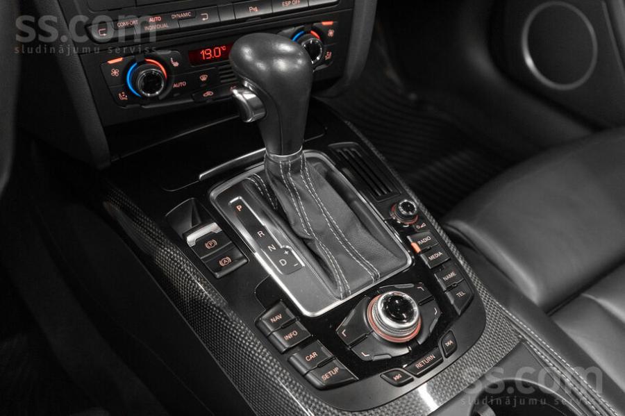 Balts Audi S4 2009 Rīga, ar dzinēja tilpumu 3.00 L un nobraukumu 291 tūkst. km par 18700 €, foto 29 vietnē AUTOMOTO.COM.LV