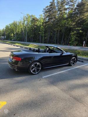 Melns Audi S5 2013 Klaipėda, ar dzinēja tilpumu 3.00 L un nobraukumu 239 tūkst. km par 12000 €, foto 3 vietnē AUTOMOTO.COM.LV