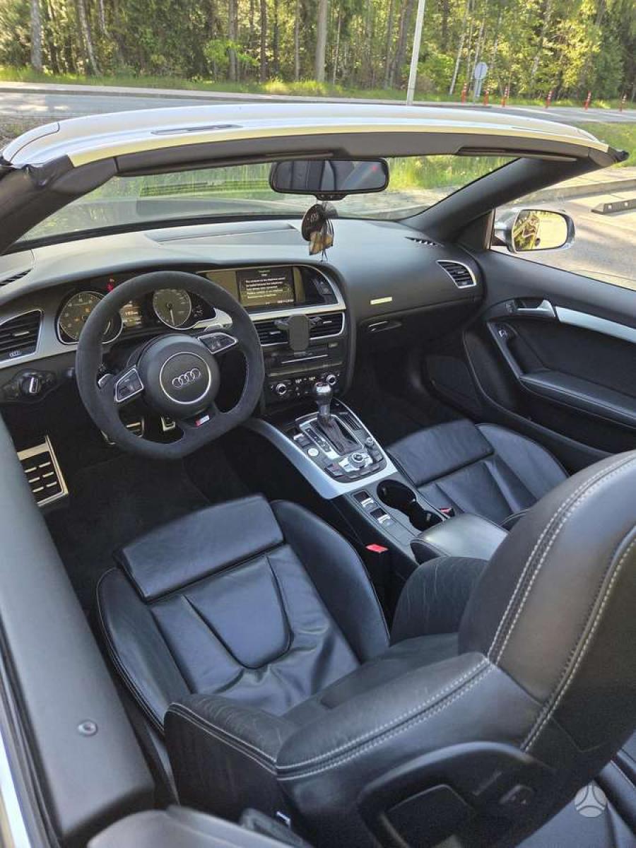 Melns Audi S5 2013 Klaipėda, ar dzinēja tilpumu 3.00 L un nobraukumu 239 tūkst. km par 12000 €, foto 5 vietnē AUTOMOTO.COM.LV
