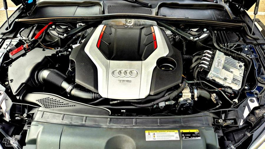 Black Audi S5 2018 in Kretinga, with an engine capacity of 3.00 L and mileage of 50 thousand km for 26499 €, photo 35 on AUTOMOTO.COM.LV