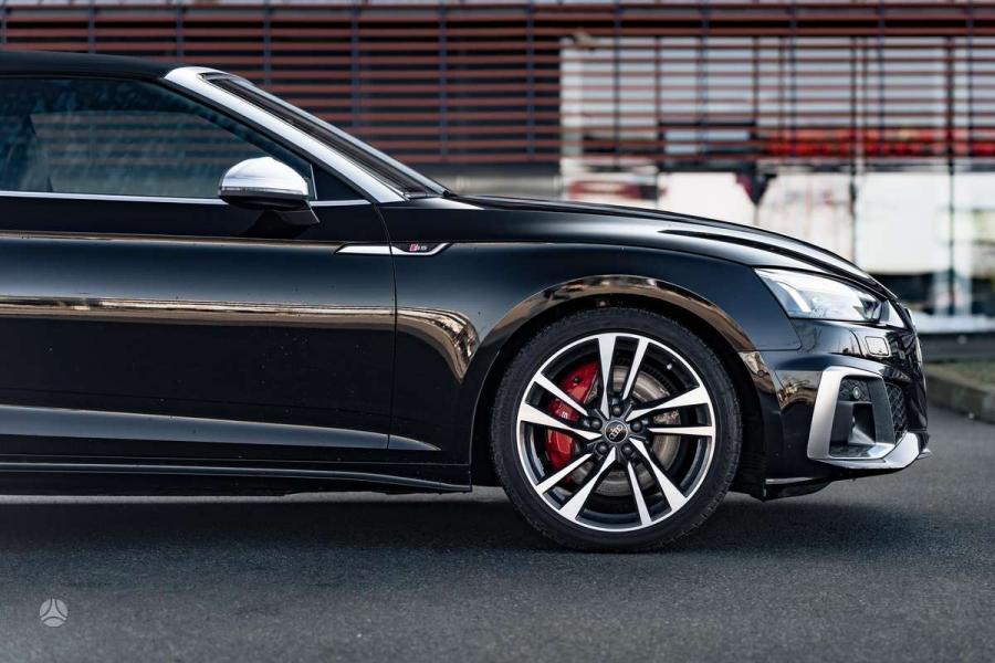 Melns Audi S5 2024 Klaipėda, ar dzinēja tilpumu 3.00 L un nobraukumu 3 tūkst. km par 39999 €, foto 12 vietnē AUTOMOTO.COM.LV