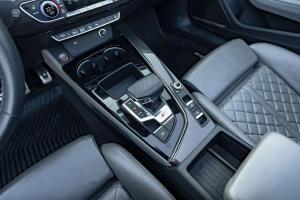 Melns Audi S5 2024 Klaipėda, ar dzinēja tilpumu 3.00 L un nobraukumu 3 tūkst. km par 39999 €, foto 29 vietnē AUTOMOTO.COM.LV