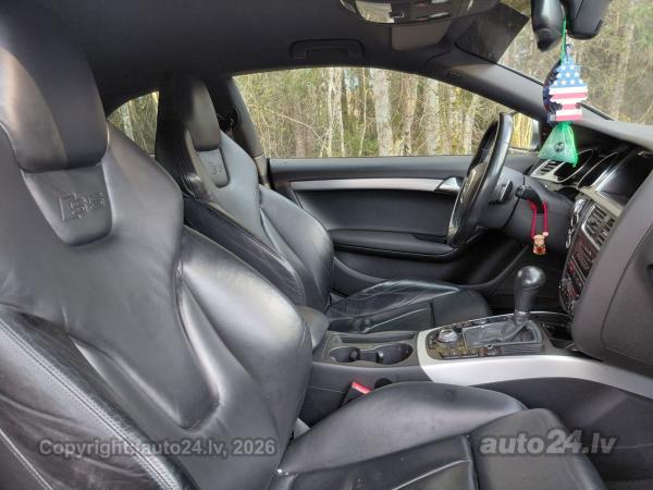 Melns Audi S5 2008 Tallina, ar dzinēja tilpumu 4.20 L un nobraukumu 319 tūkst. km par 10900 €, foto 8 vietnē AUTOMOTO.COM.LV