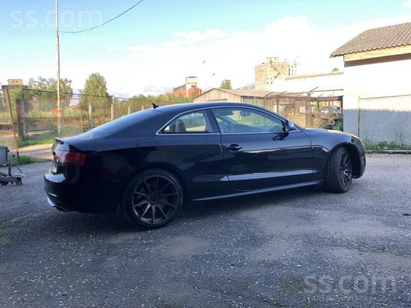 Melns Audi S5 2009 Valmiera, ar dzinēja tilpumu 4.20 L un nobraukumu 0 tūkst. km par 9000 €, foto 8 vietnē AUTOMOTO.COM.LV