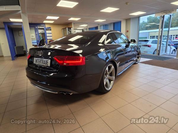 Audi S5 2009 Tartu vietnÄ Melns Audi S5 2009 Tartu, ar dzinÄja tilpumu 4.20 L un nobraukumu 207 tÅ«kst. km par 12499 ā¬, foto 5 vietnÄ AUTOMOTO.COM.LV