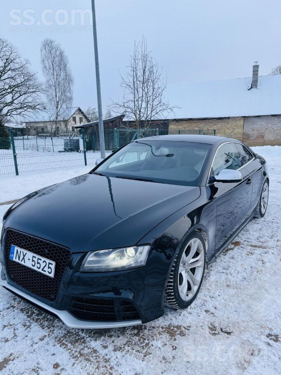 Melns Audi S5 2010 Rīga, ar dzinēja tilpumu 4.20 L un nobraukumu 274 tūkst. km par 8900 €, foto 1 vietnē AUTOMOTO.COM.LV