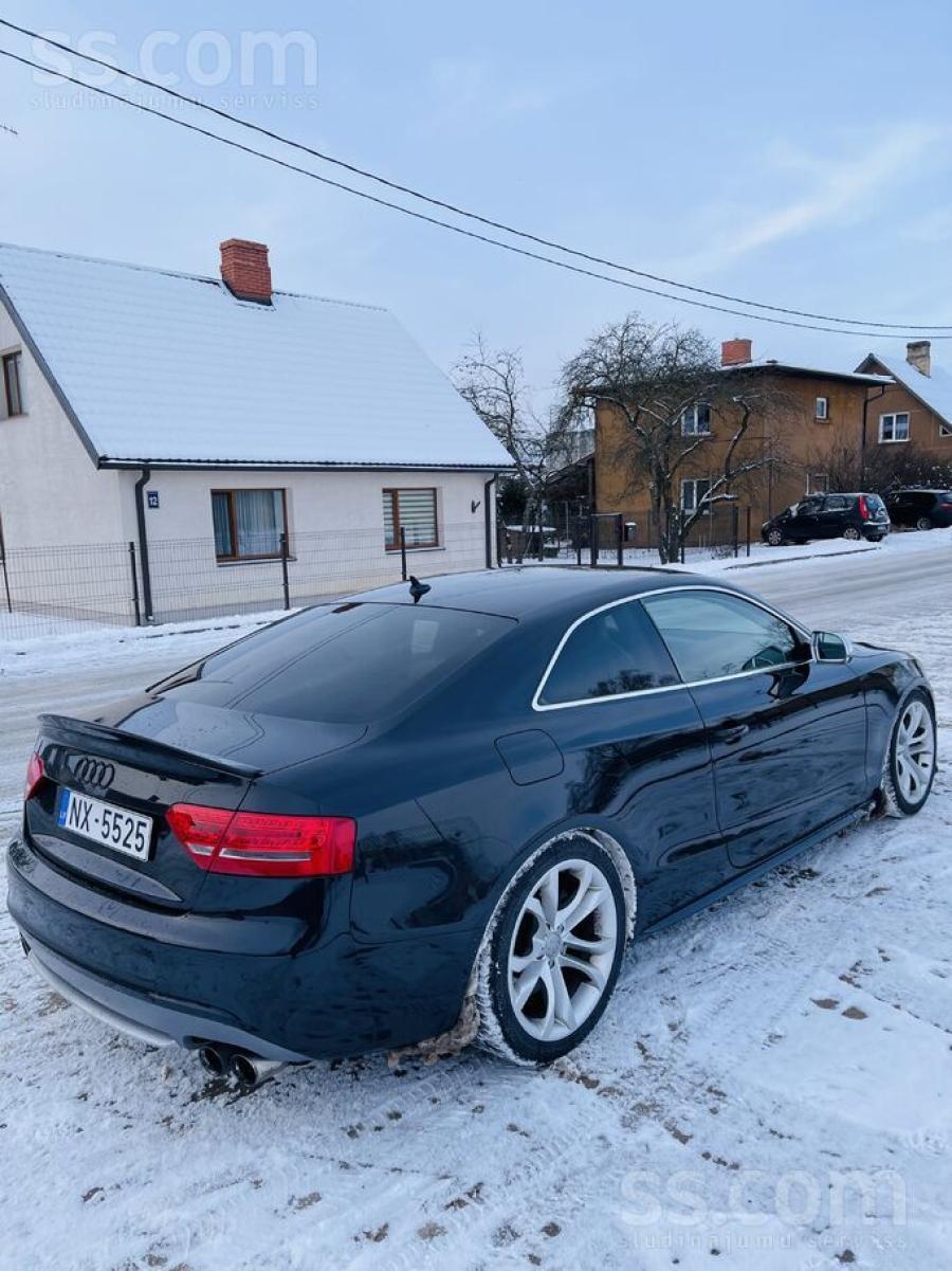 Melns Audi S5 2010 Rīga, ar dzinēja tilpumu 4.20 L un nobraukumu 274 tūkst. km par 8900 €, foto 4 vietnē AUTOMOTO.COM.LV