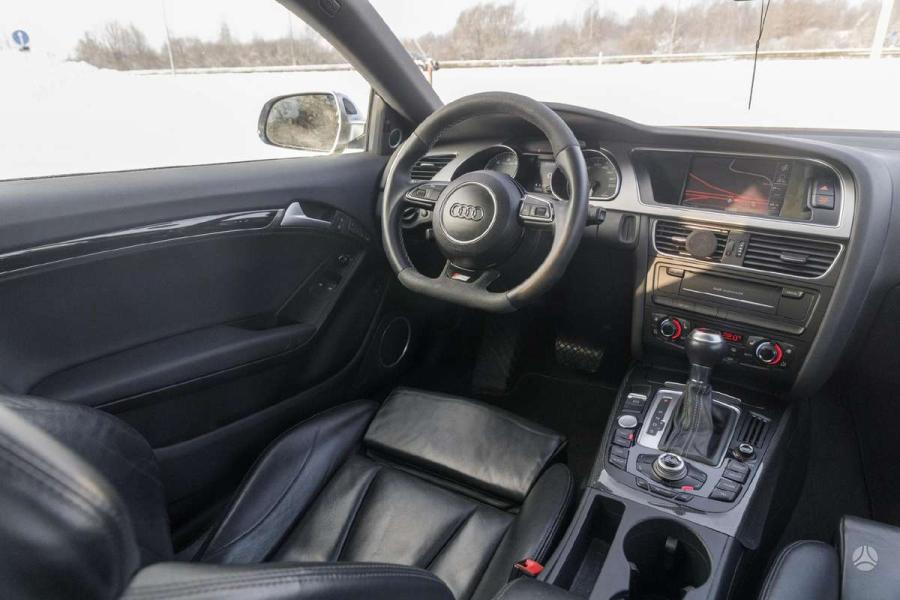 Melns Audi S5 2010 Kauņa, ar dzinēja tilpumu 4.16 L un nobraukumu 155 tūkst. km par 13400 €, foto 20 vietnē AUTOMOTO.COM.LV