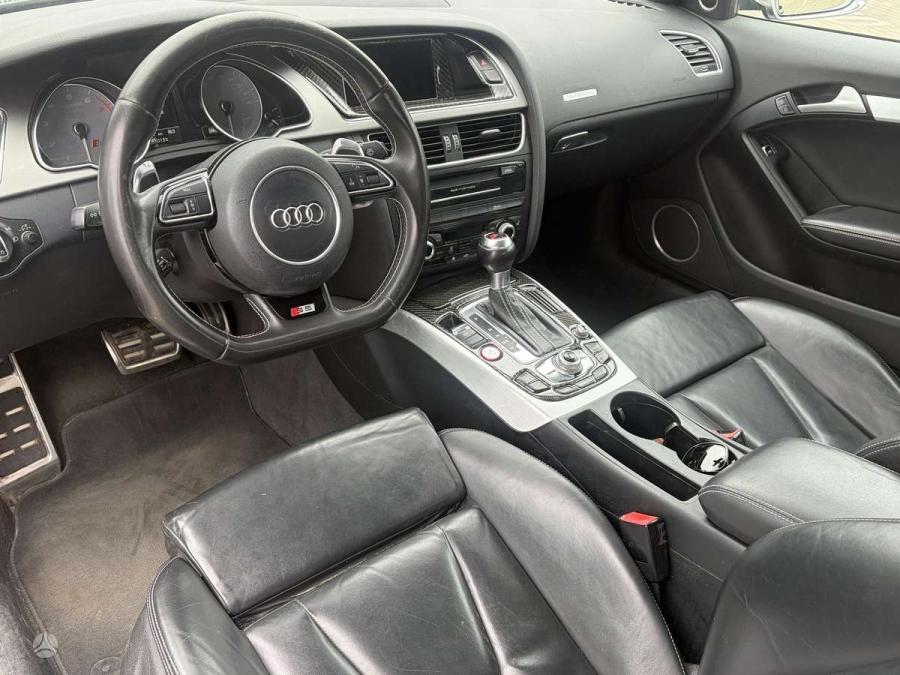 Black Audi S5 2015 in Klaipeda, with an engine capacity of 3.00 L and mileage of 224 thousand km for 9400 €, photo 7 on AUTOMOTO.COM.LV