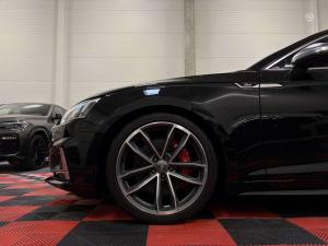 Black Audi S5 2018 in Vilnius, with an engine capacity of 3.00 L and mileage of 85 thousand km for 26800 €, photo 11 on AUTOMOTO.COM.LV