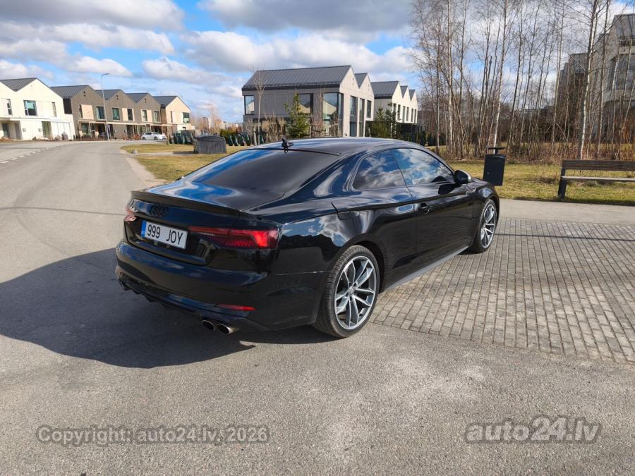 Black Audi S5 2018 in Tallinn, with an engine capacity of 3.00 L and mileage of 161 thousand km for 28900 €, photo 5 on AUTOMOTO.COM.LV