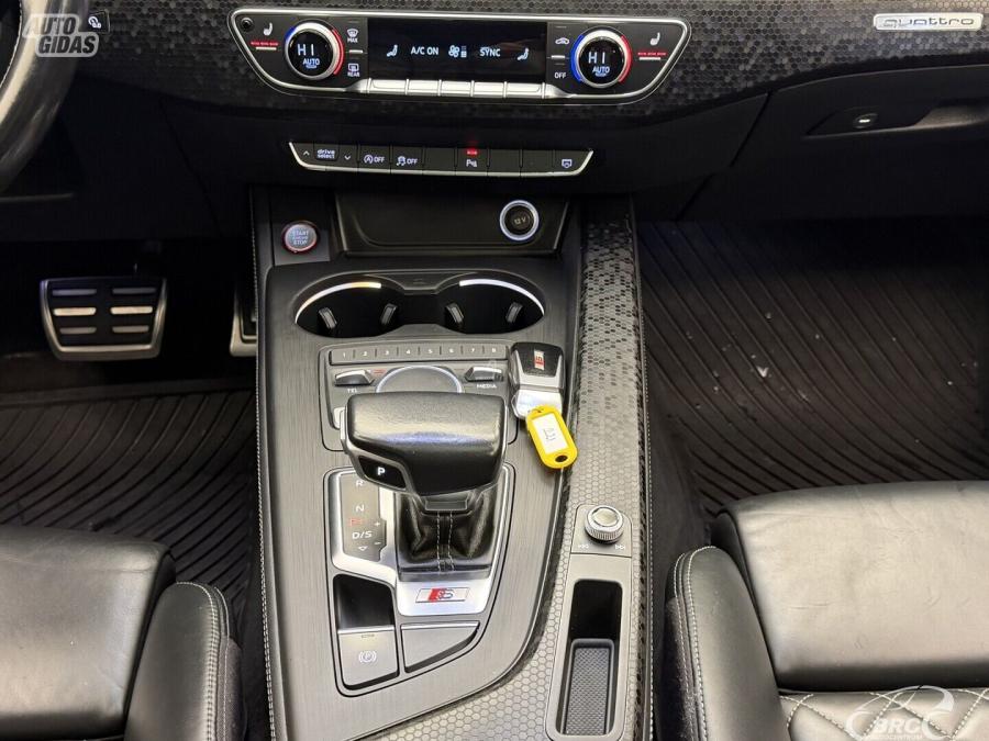 Black Audi S5 2018 in Avizieniai, with an engine capacity of 3.00 L and mileage of 130 thousand km for 23900 €, photo 20 on AUTOMOTO.COM.LV